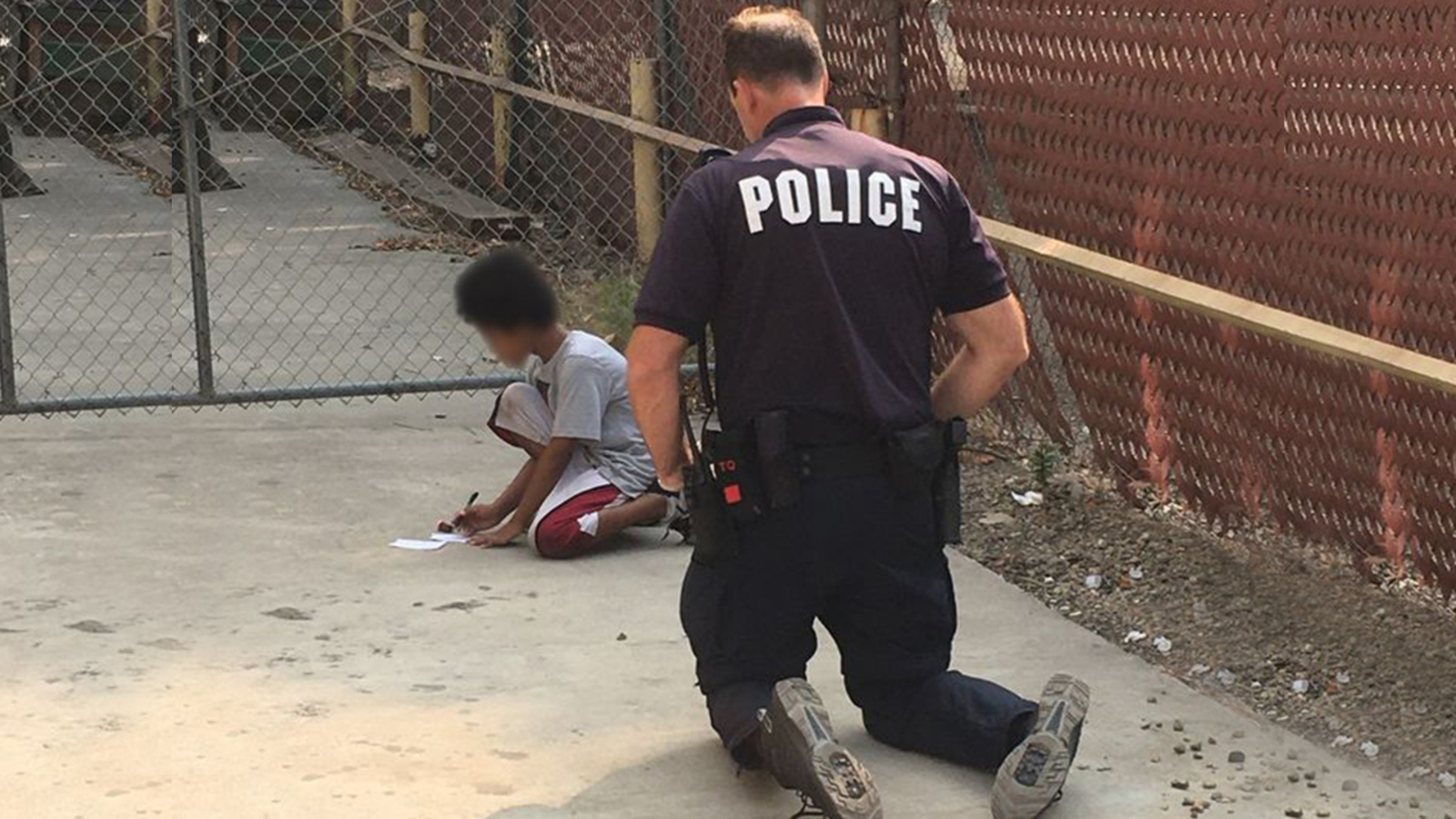 Stockton, California police officer praised for the way he helped a non ...