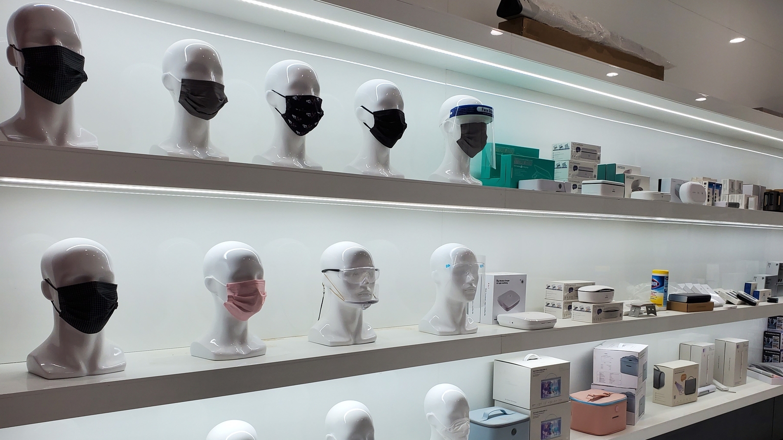 COVID NYC Update: 1st of its kind PPE store now open in Herald Square ...