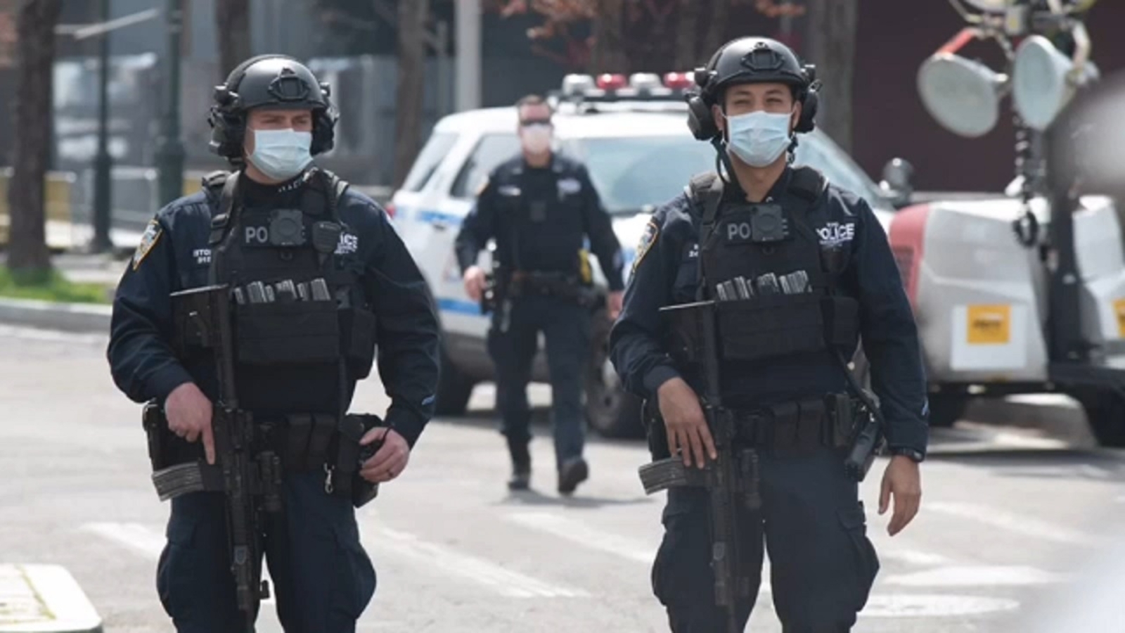 COVID NYC Update: NYPD warns officers to wear face coverings or face ...