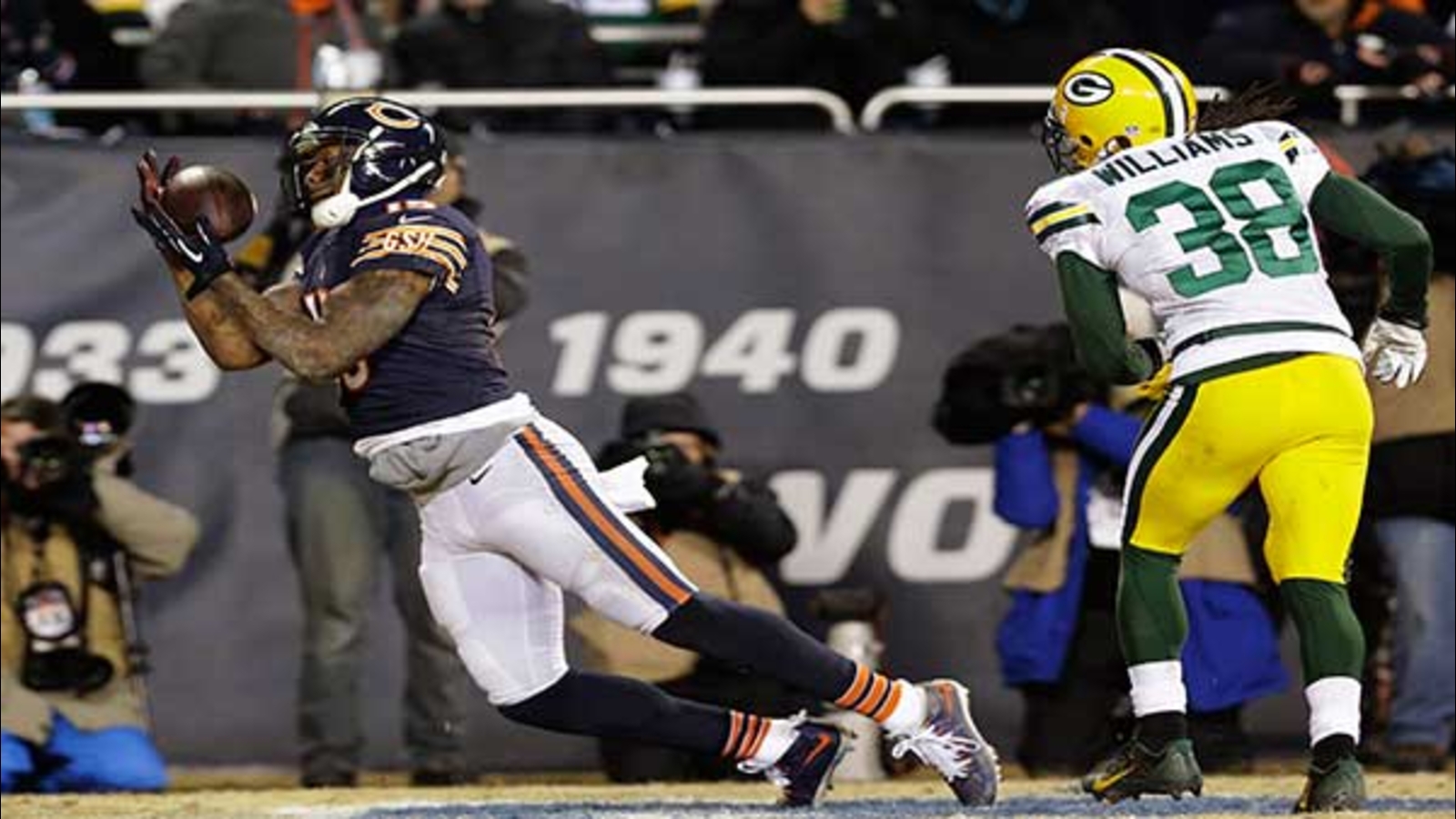 Brandon Marshall announces 3-year Chicago Bears deal on 'The View ...