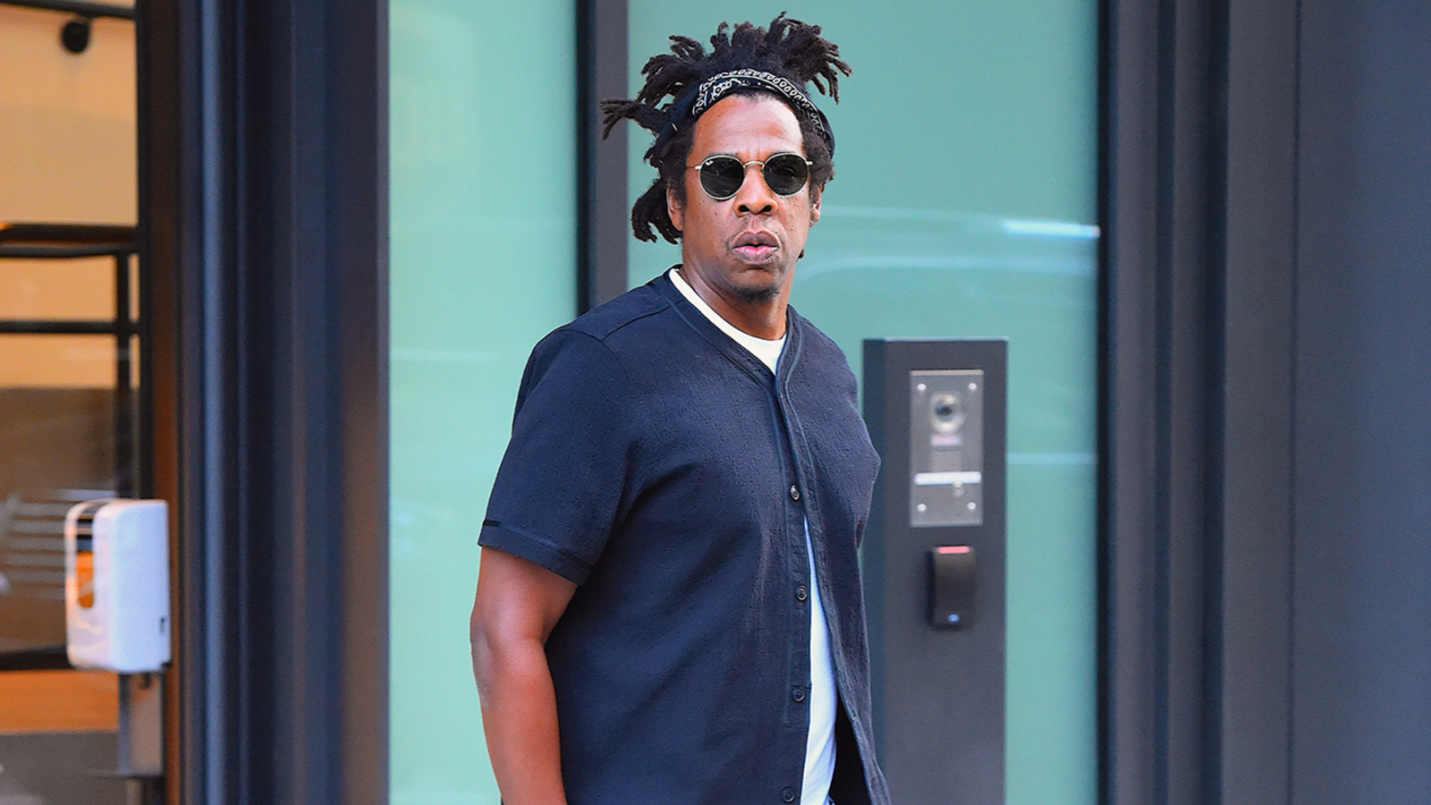 Jay-Z, Team Roc pay fees for those arrested in Wauwatosa protests ...