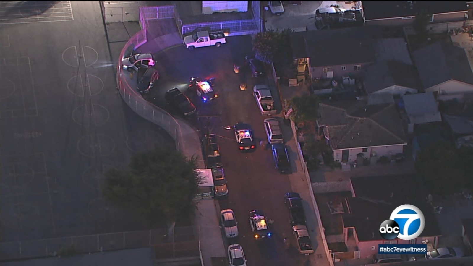 Man Dies After Shooting Involving Sheriff S Deputies In South Los