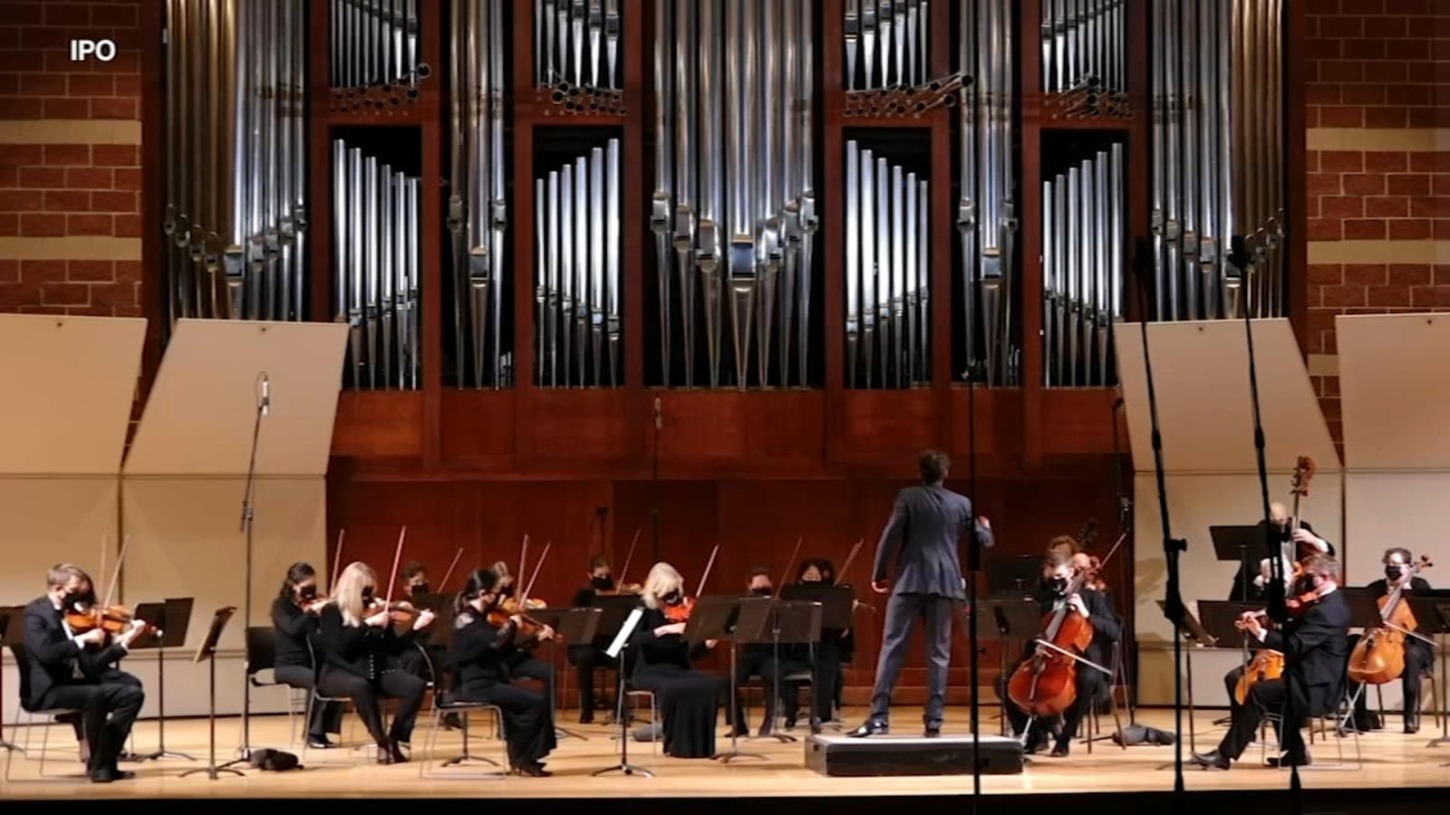 Illinois Philharmonic Orchestra, based in Chicago's south suburbs, back ...