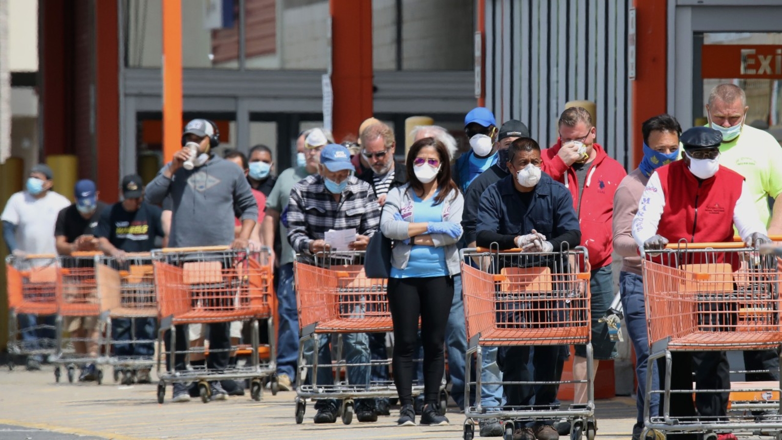 Wearing masks could save more than 100,000 US lives through February ...