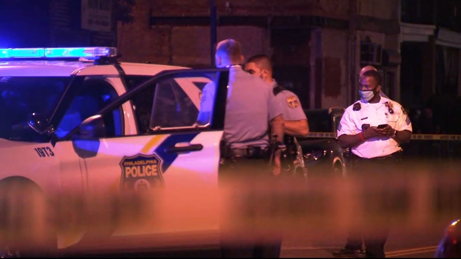 Philadelphia police officers on patrol hear shots fired in Vine Street ...