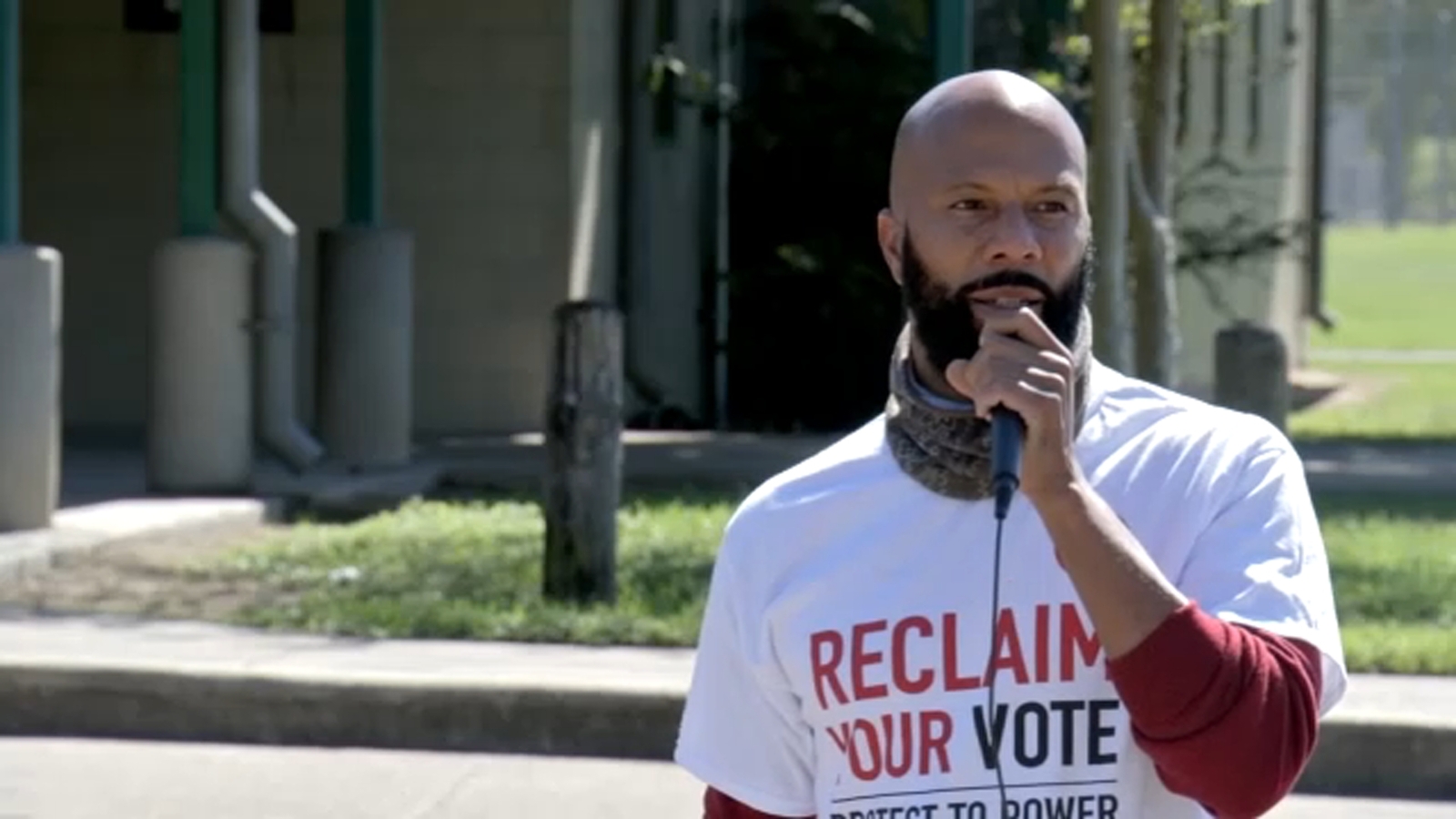 Election 2020: Rapper Common gets out the vote in Houston's Sunnyside ...