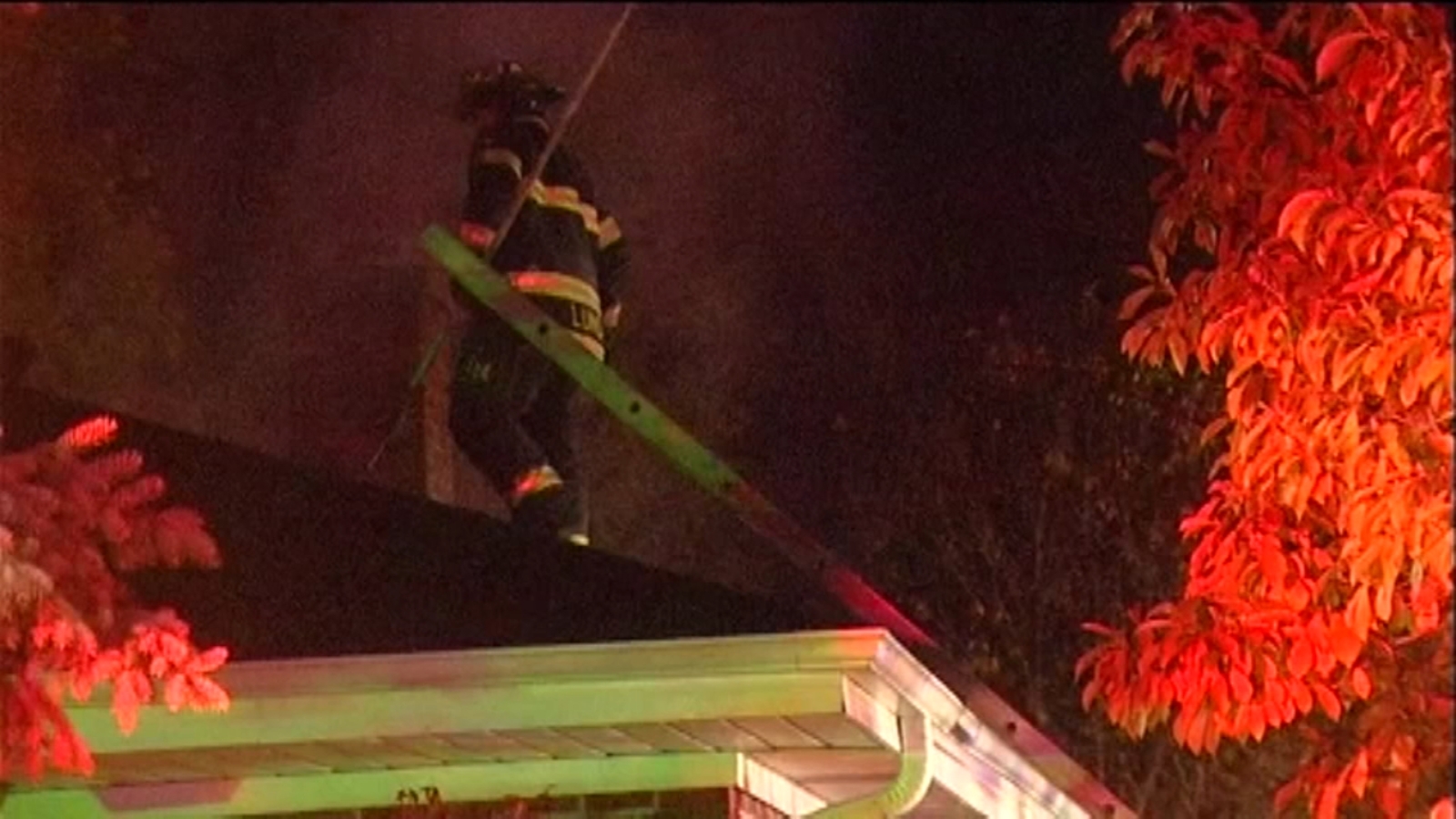 Glenview fire: Woman, 84, pulled from Elm Street home; later dies ...