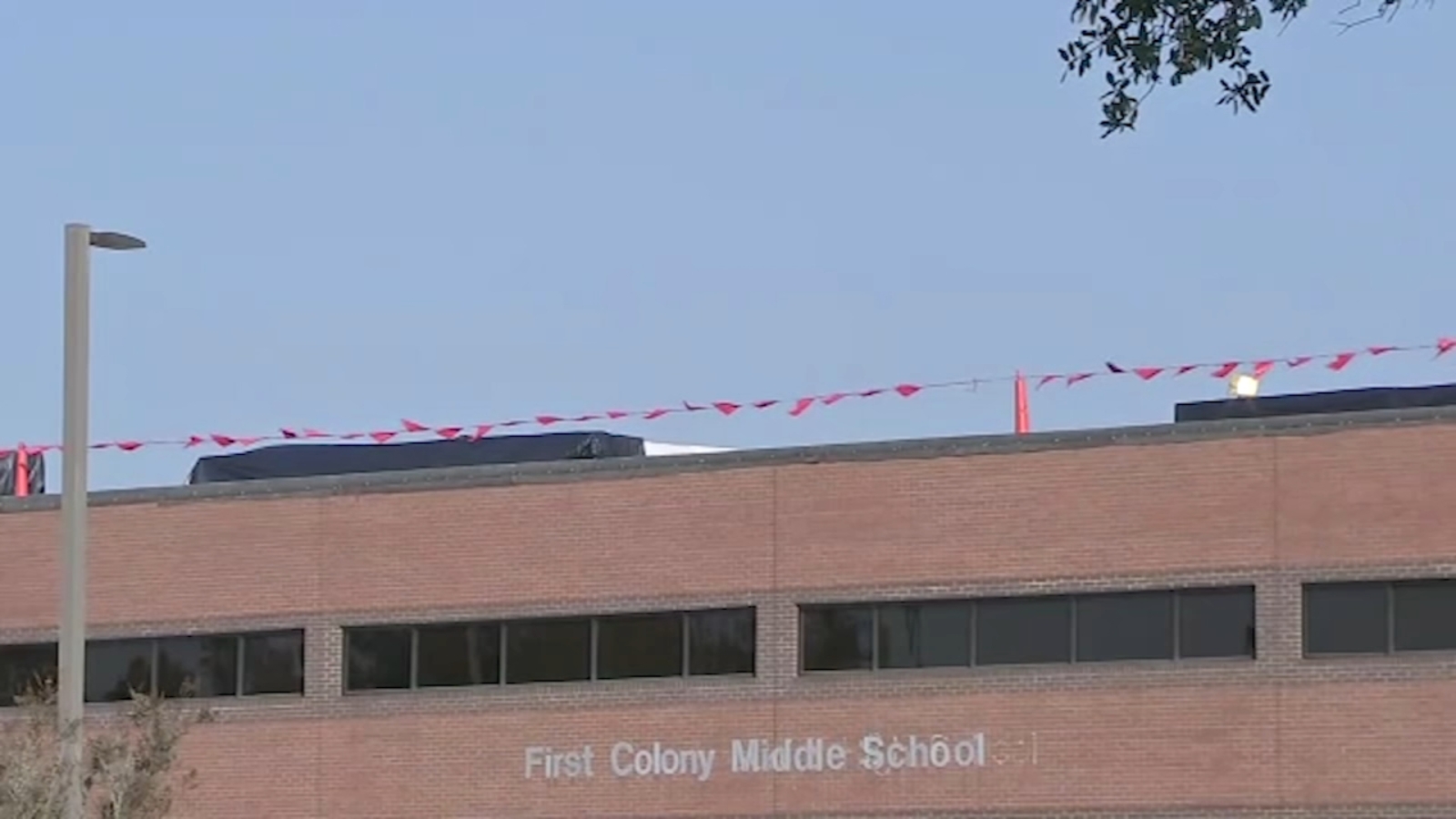 Construction worker dies after falling from roof of First Colony Middle ...
