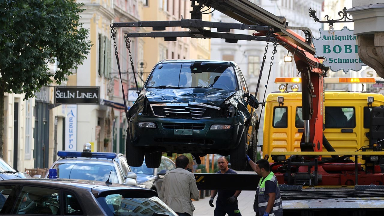 Man runs car into crowd in Austria, killing 3, injuring 34 - ABC13 Houston