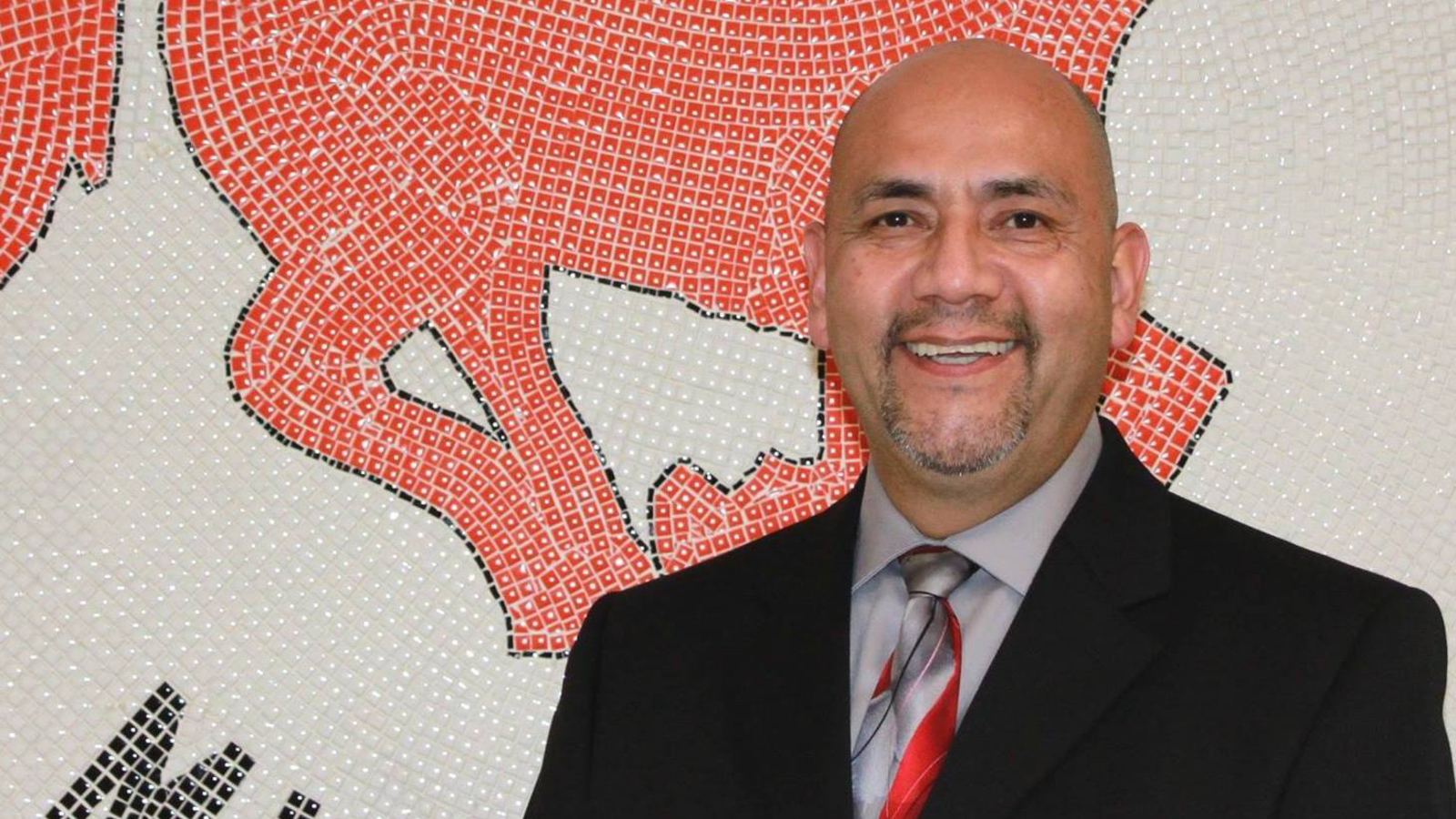 Alvin Junior High principal LeRoy Castro dies - ABC13 Houston