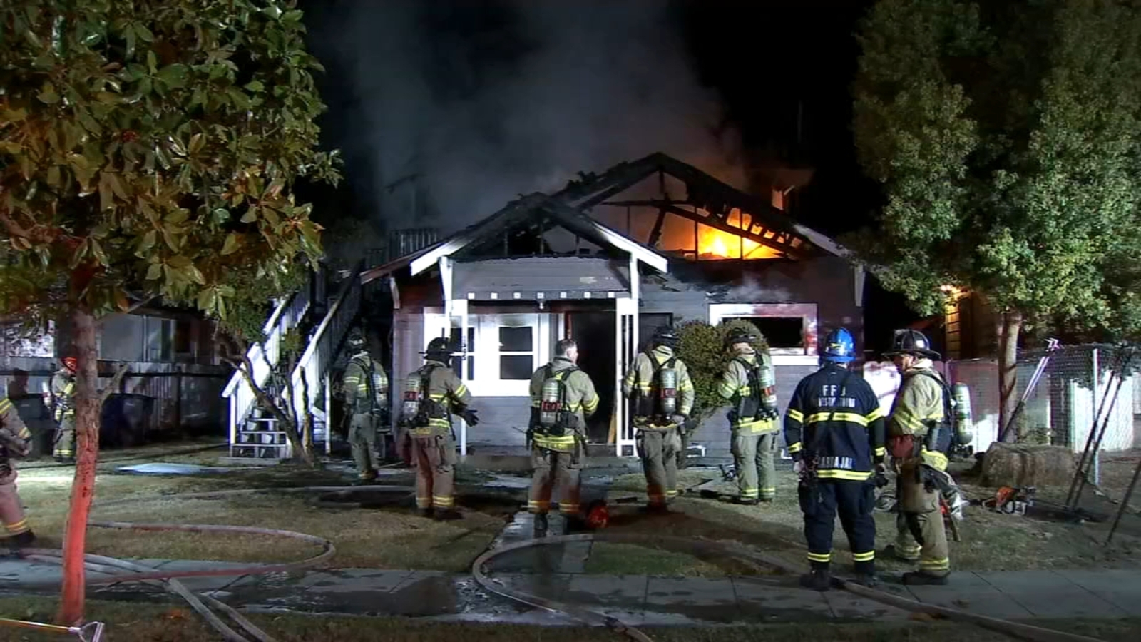 Fires across Fresno keep crews busy on Thanksgiving - ABC30 Fresno