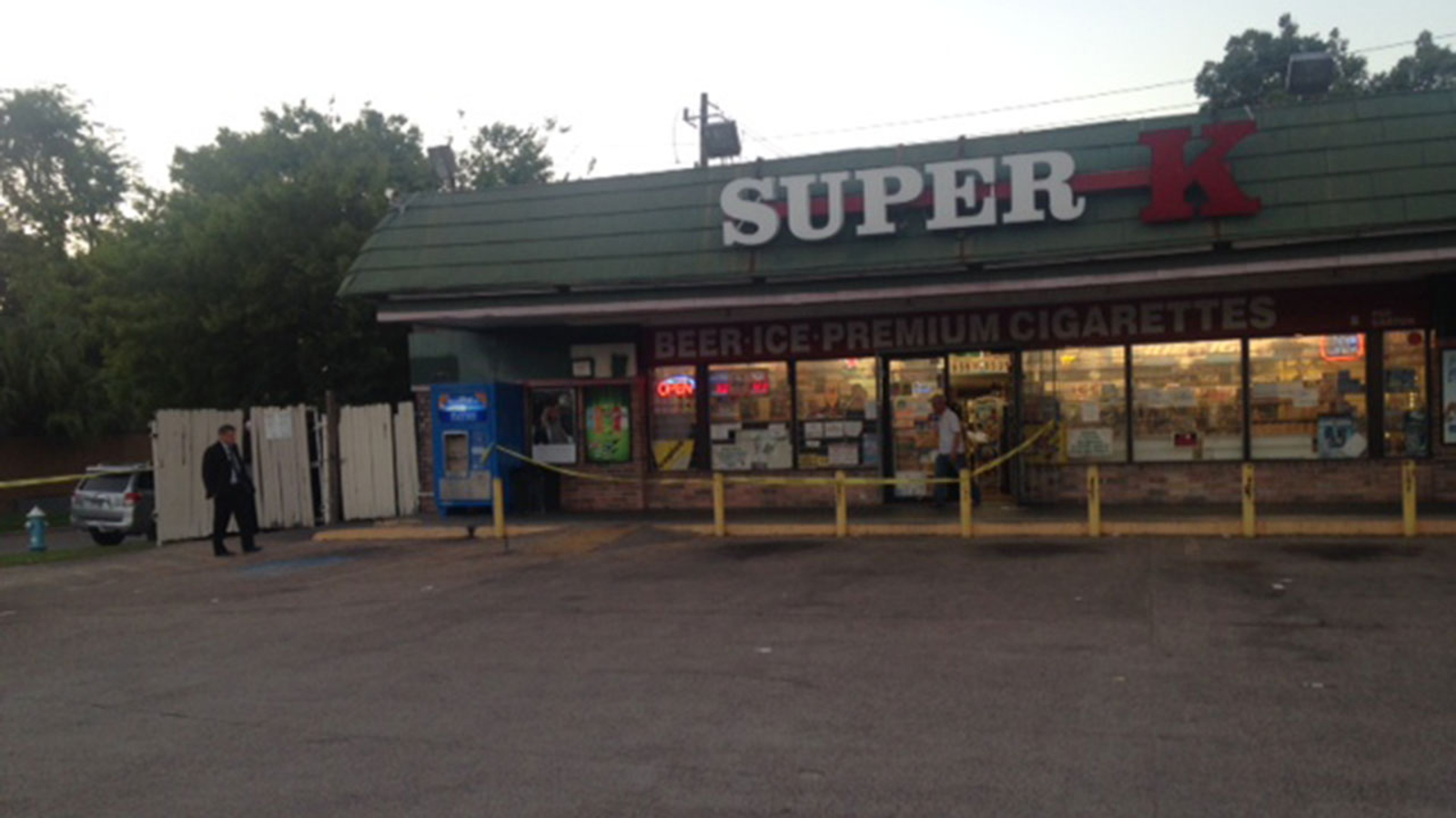 Two Suspects Shot During Attempted Robbery In Southwest Houston Abc13
