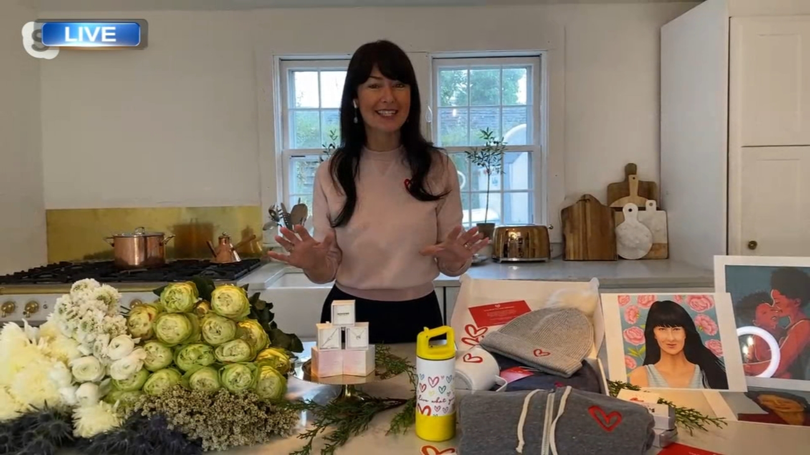 Holiday shopping 2020: Debi Lilly shares unique gifting ideas that ...