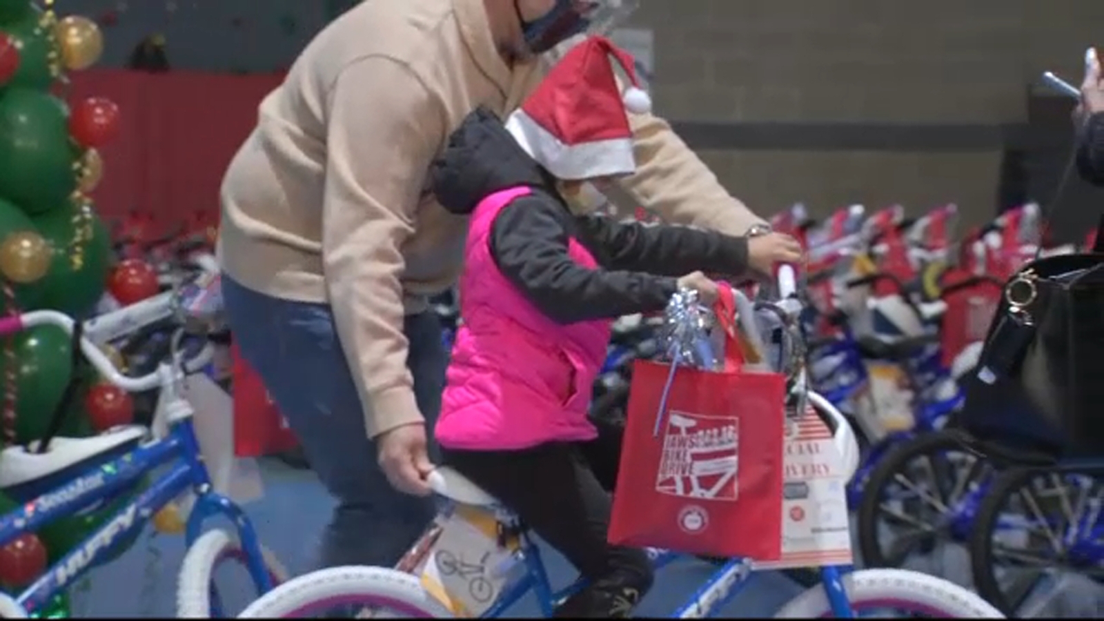 'Jaws Holiday Bike Drive' surprises children in Atlantic City, New ...