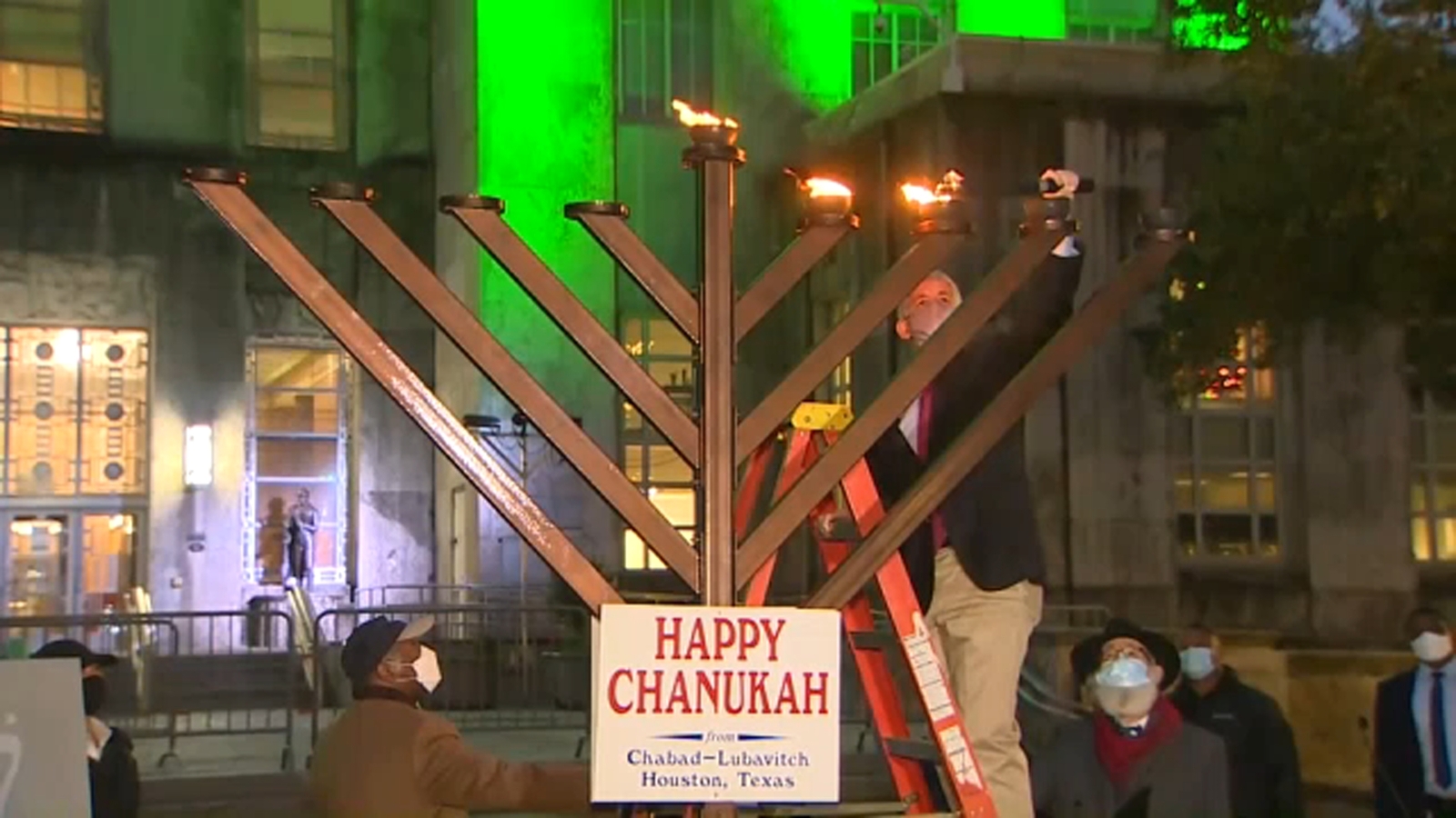 Hanukkah: Houston Menorah lighting at city hall celebrates 25th year ...