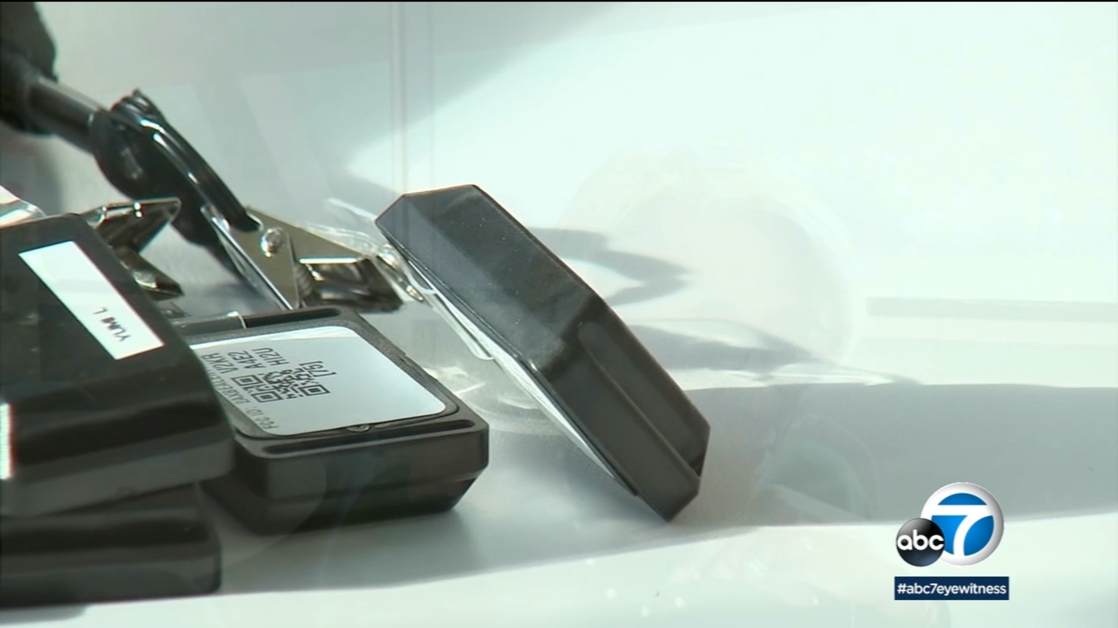 Contact tracing: Innovative tracking device could help stem coronavirus ...