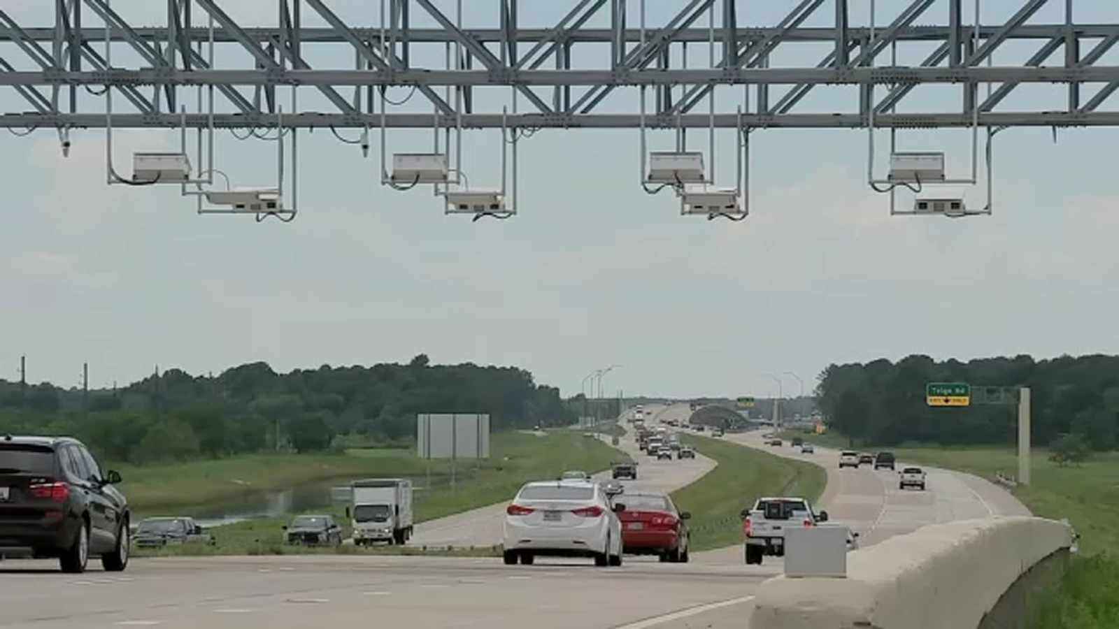 Harris County constables patrolling toll road in 'ghost cars' - ABC13 ...