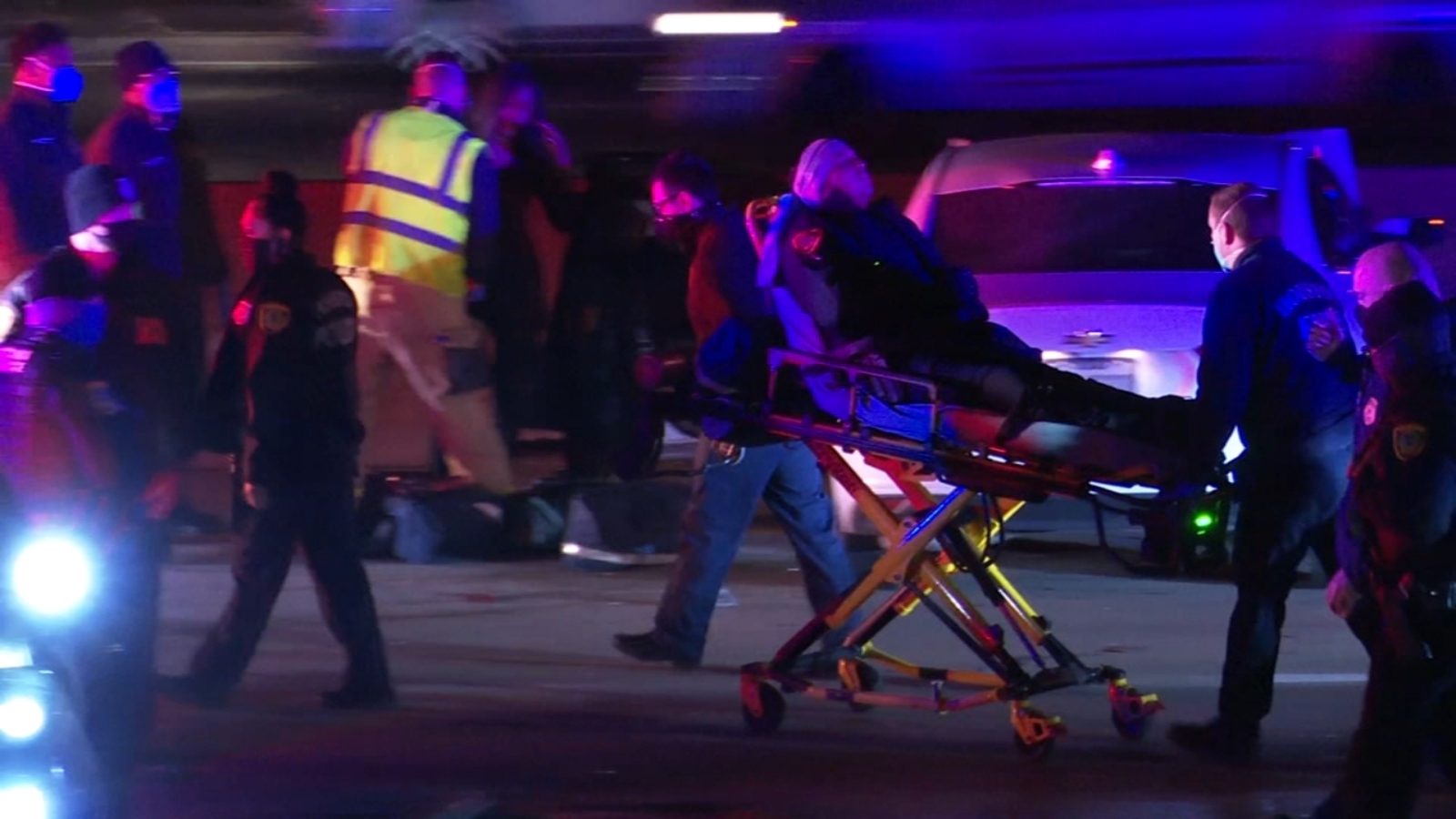 Houston police officer injured in East Freeway crash - ABC13 Houston