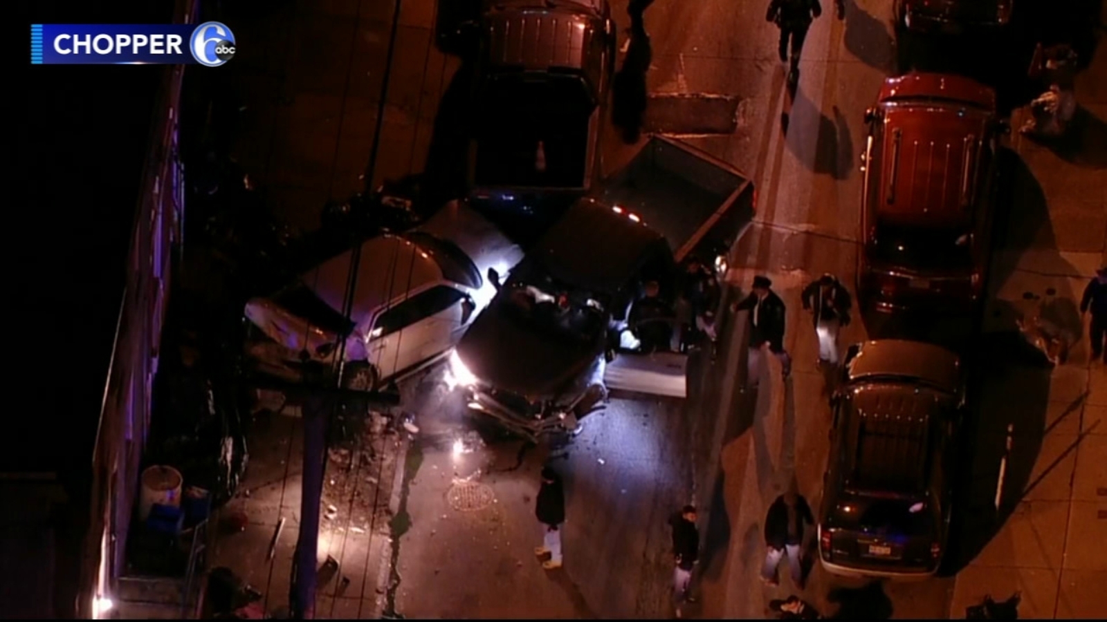 Police chase ends in crash in North Philadelphia - 6abc Philadelphia