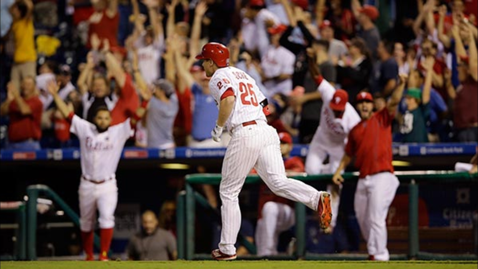 Asche's walk-off HR lifts Phillies past Cubs 7-5 - 6abc Philadelphia