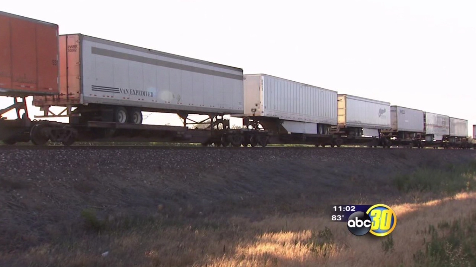 Pedestrian Hit And Killed By Train Near Merced Abc30 Fresno